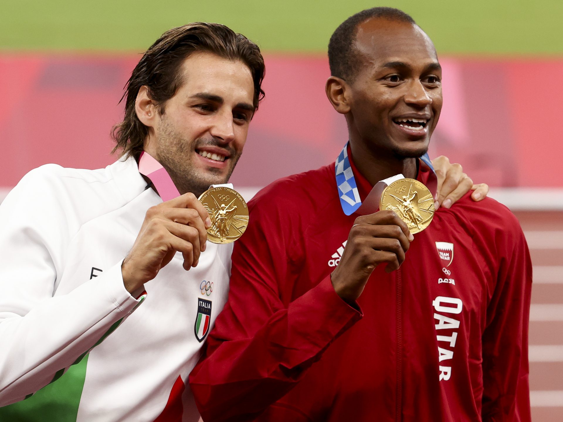 These Two Gold Medal Athletes Will Melt Your Heart – Watch | Trending ...